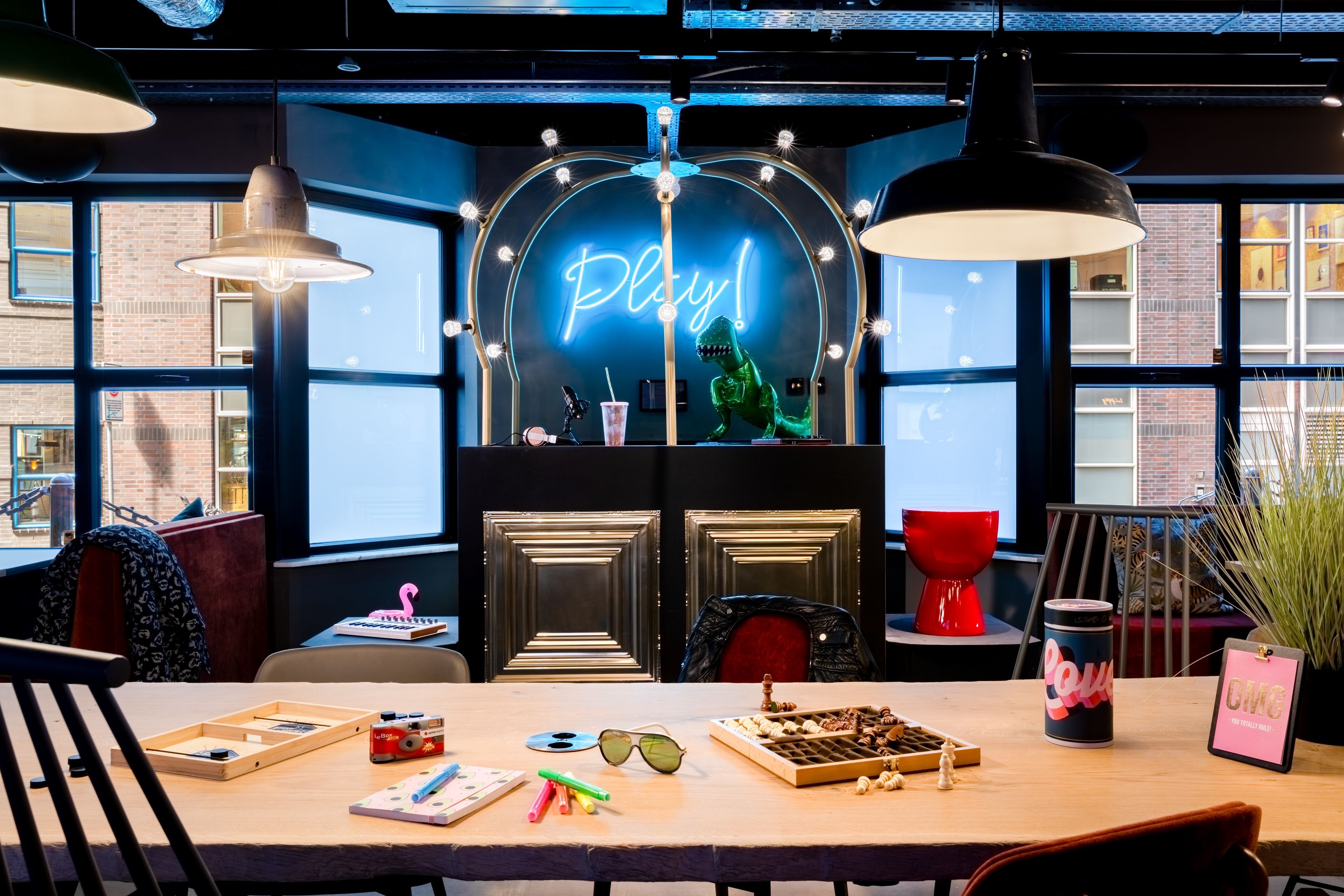 Moxy the Hague in Den Haag | Vanaf € 125