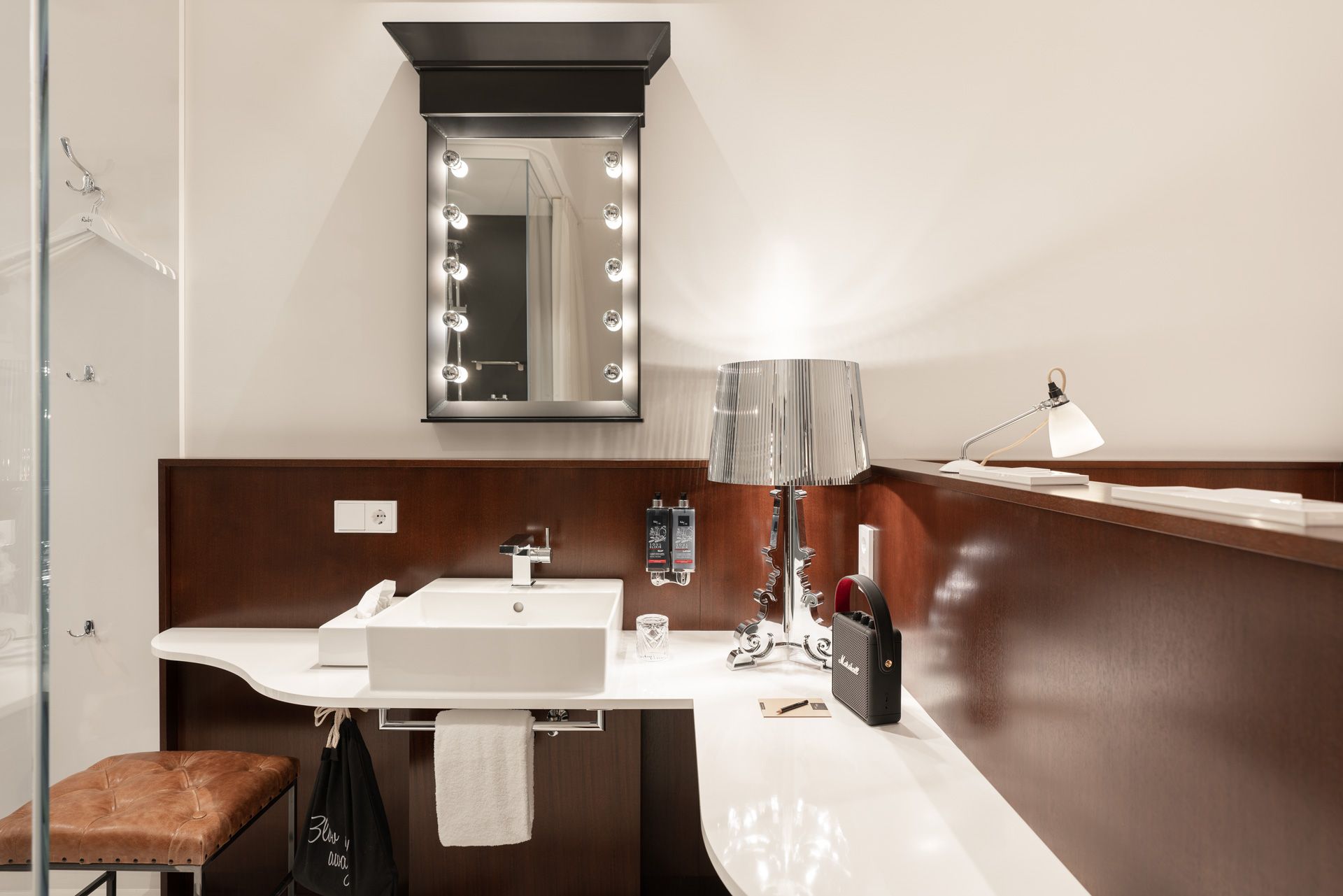 Ruby Louise Hotel & Bar in Frankfurt am Main - de beste aanbiedingen!