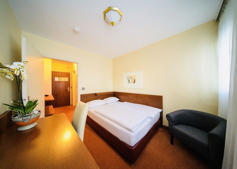 Hotel Rieker Stuttgart Hauptbahnhof in Stuttgart - de beste aanbiedingen!