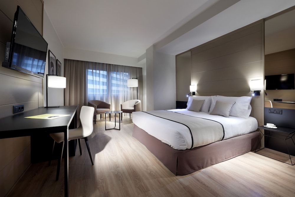 Exe Rey Don Jaime Hotel in Valencia - de beste aanbiedingen!