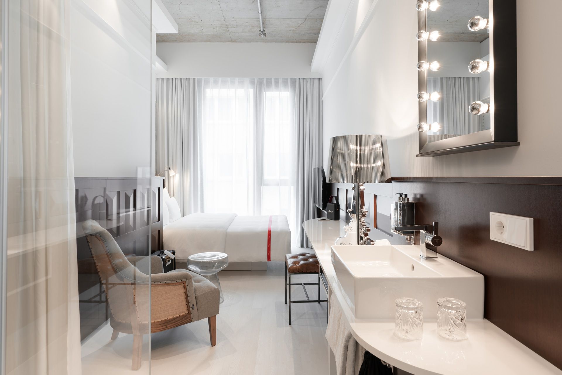 Ruby Louise Hotel & Bar in Frankfurt am Main - de beste aanbiedingen!