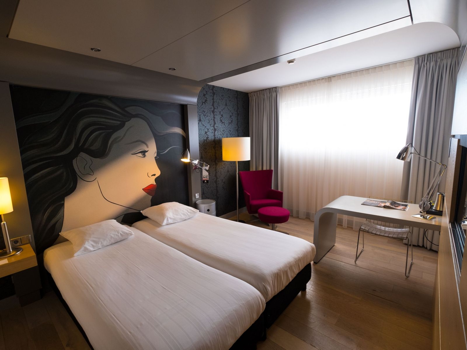 Leonardo Hotel Almere City Center in Almere - de beste aanbiedingen!